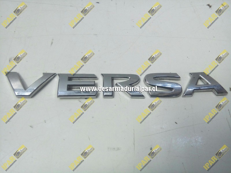 Logo Emblema Trasero Derecho En Letras* NISSAN Versa 2012 2013 2014 ...